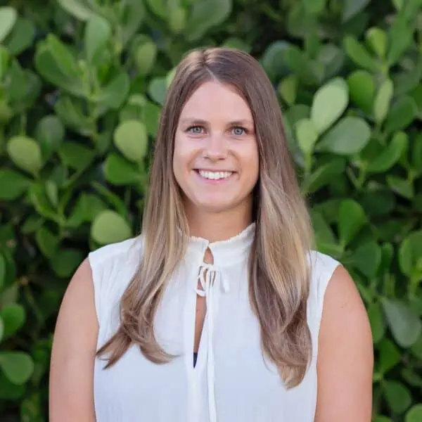 Mom Burnout: Symptoms, Causes, & How to Treat (2024)